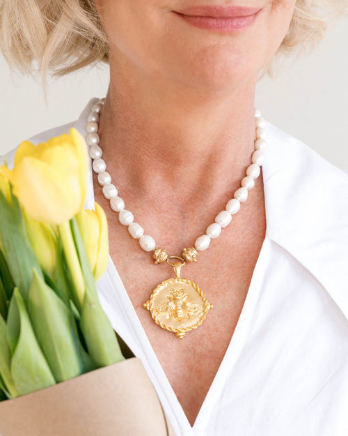 Susan Shaw Bee Intaglio Ring